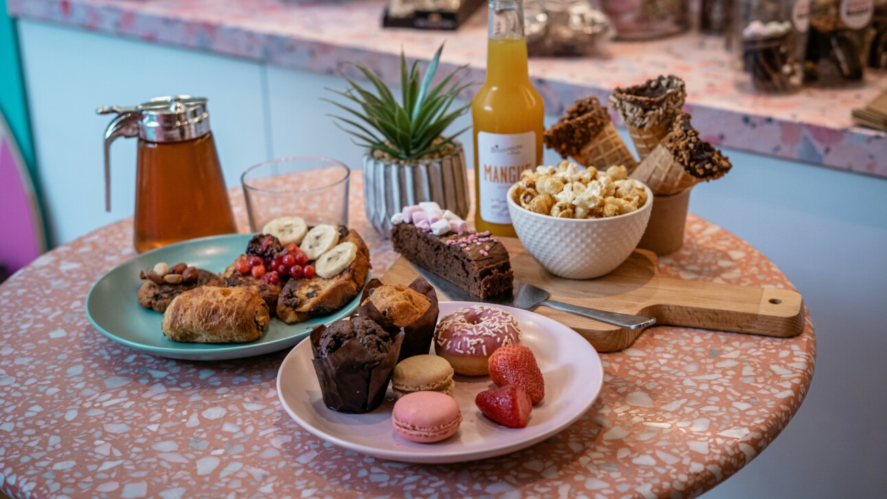 5 Quirky and Unusual Paris Restaurants - Fat Tire Tours