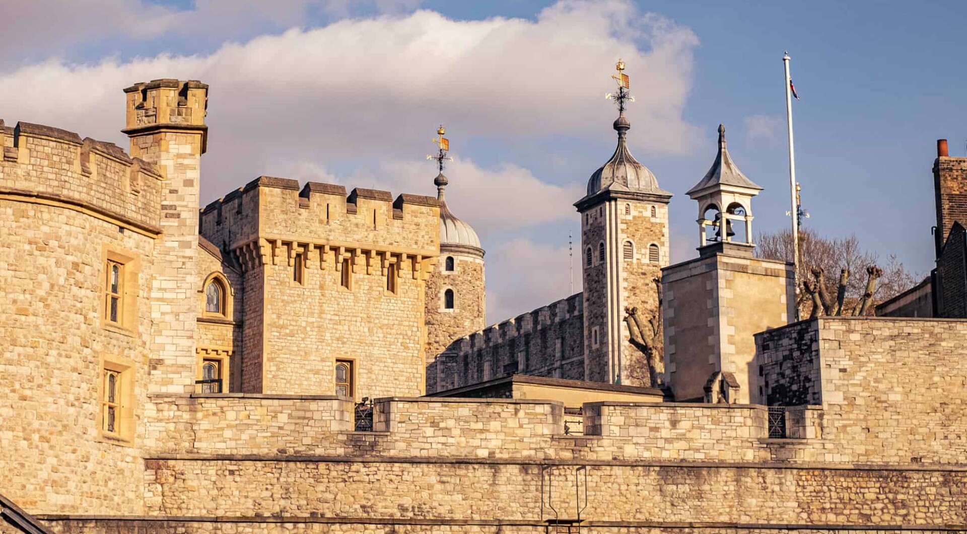 Alone with the Crown Jewels: VIP Tower of London Tour | Fat Tire Tours