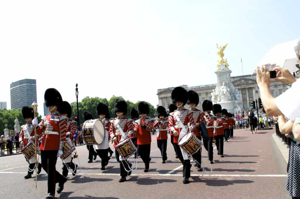 Royal London Bike Tour | Guided London Tours | Fat Tire Tours