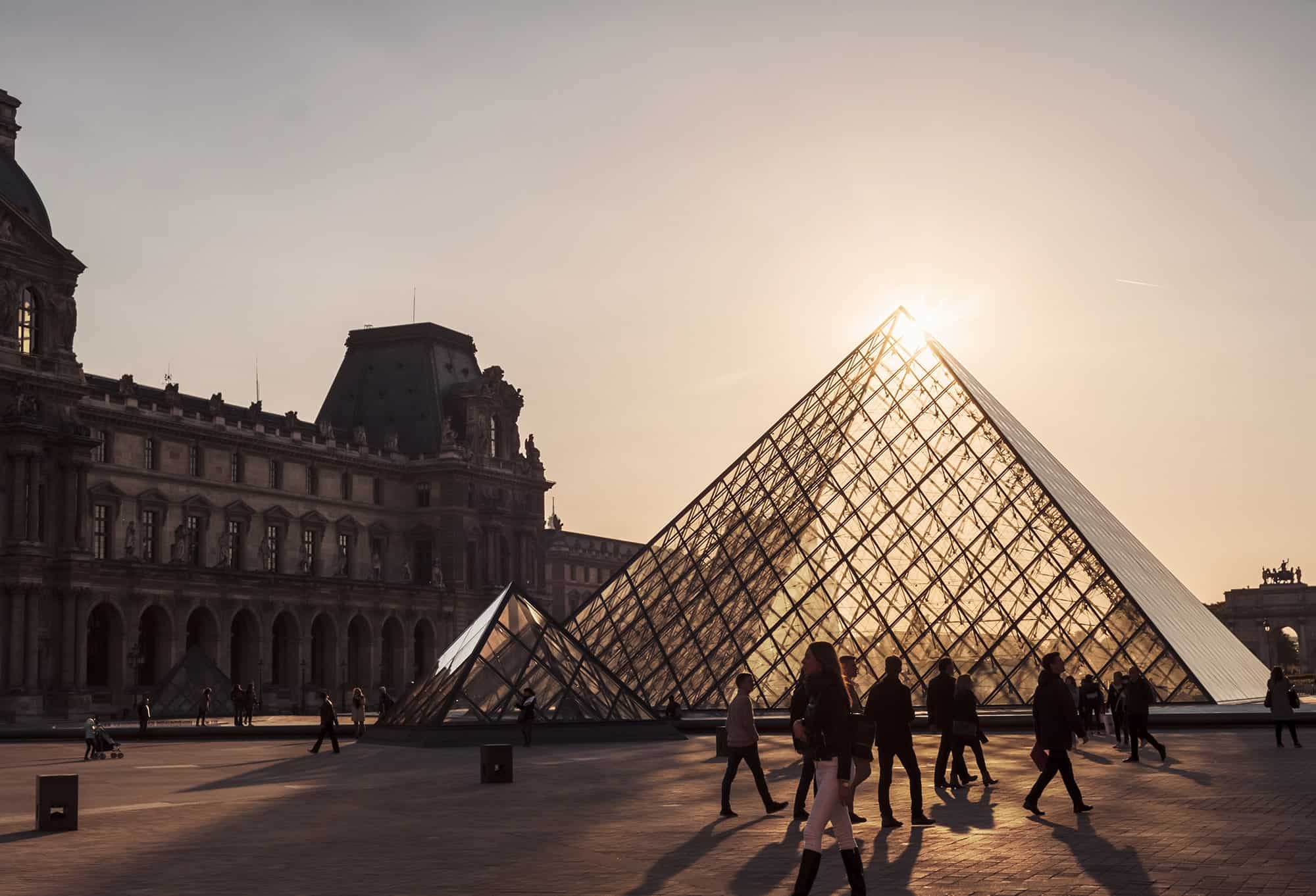 Skip the Line Louvre Tour | Louvre Tickets | Fat Tire Tours