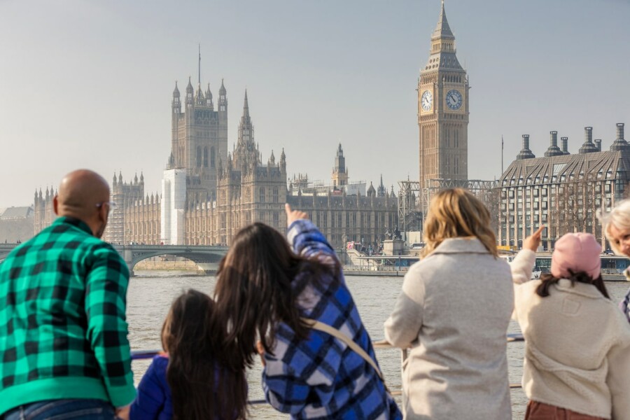 Highlights of Royal London Bike Tour with River Thames Cruise Package ...