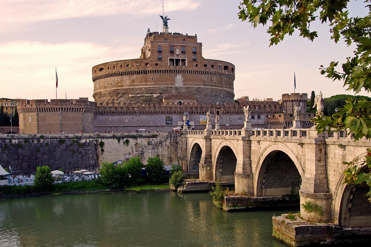 The Most Haunted Places in Rome and Paris